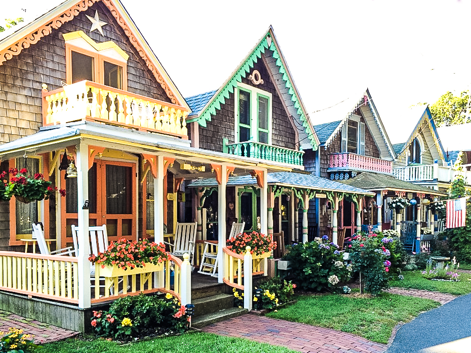 The Gingerbread Houses On Martha S Vineyard The Front Door Project
